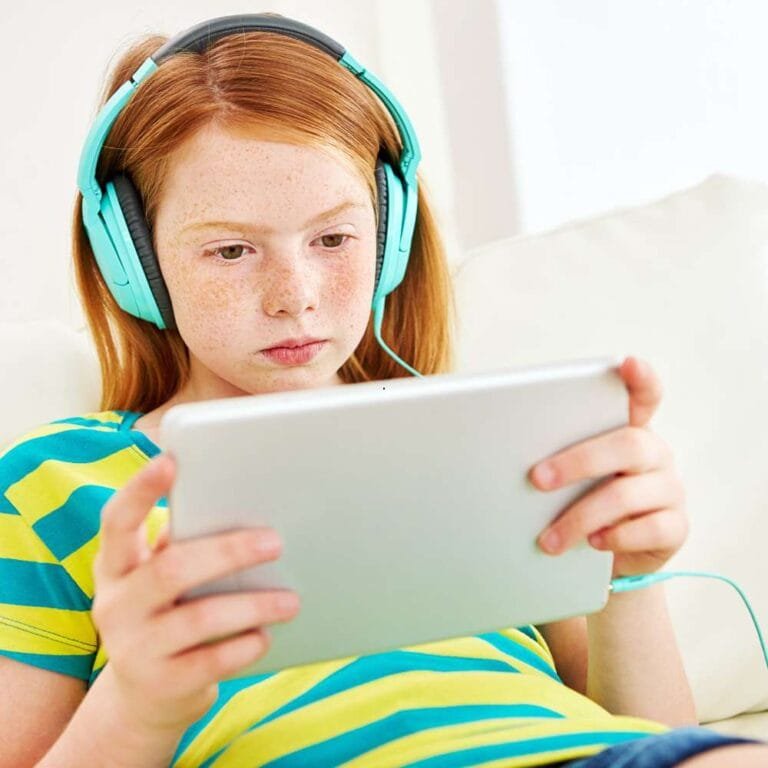 How Screen Time Affects Your Child’s Brain Development - Vidhyanjali ...