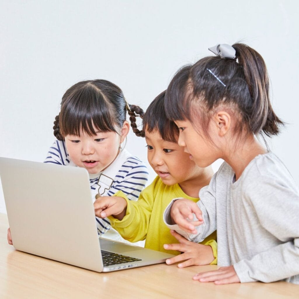 Technology's Impact On Children, Good And Bad! - Vidhyanjali Academy School